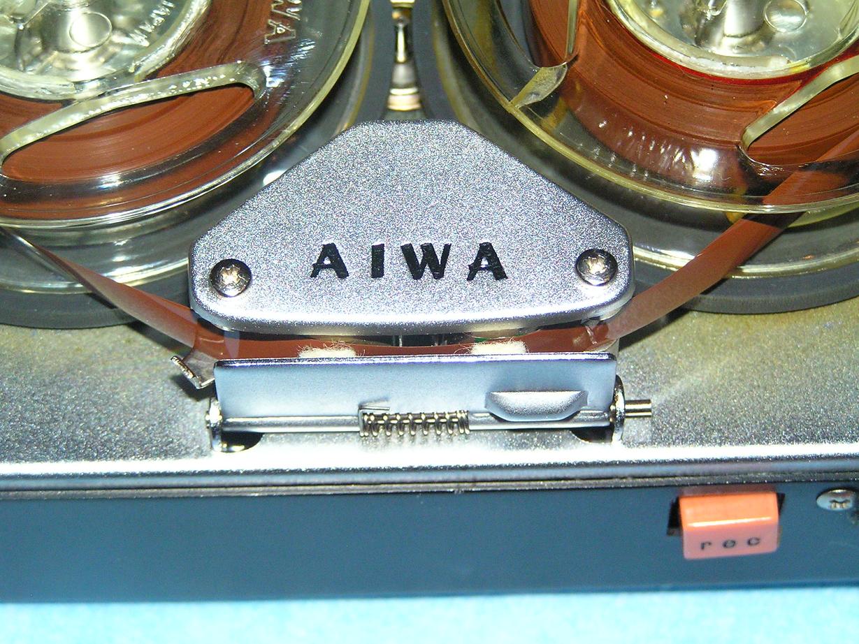Vintage Technics. Aiwa TP-60R